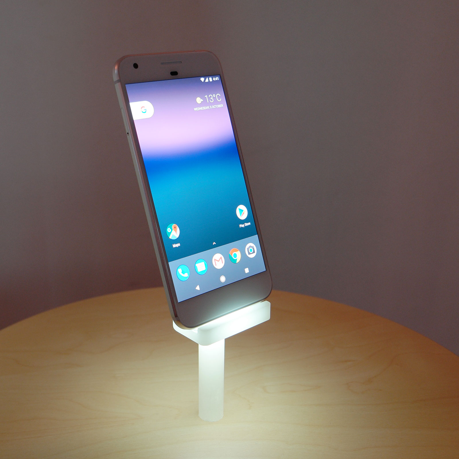 Google announces Pixel phones, we go hands-on – Pickr