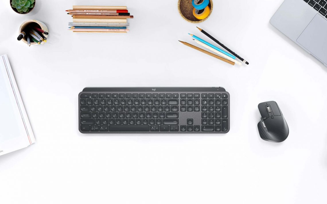 Logitech latest keyboard gets auto backlighting, Type C – Pickr