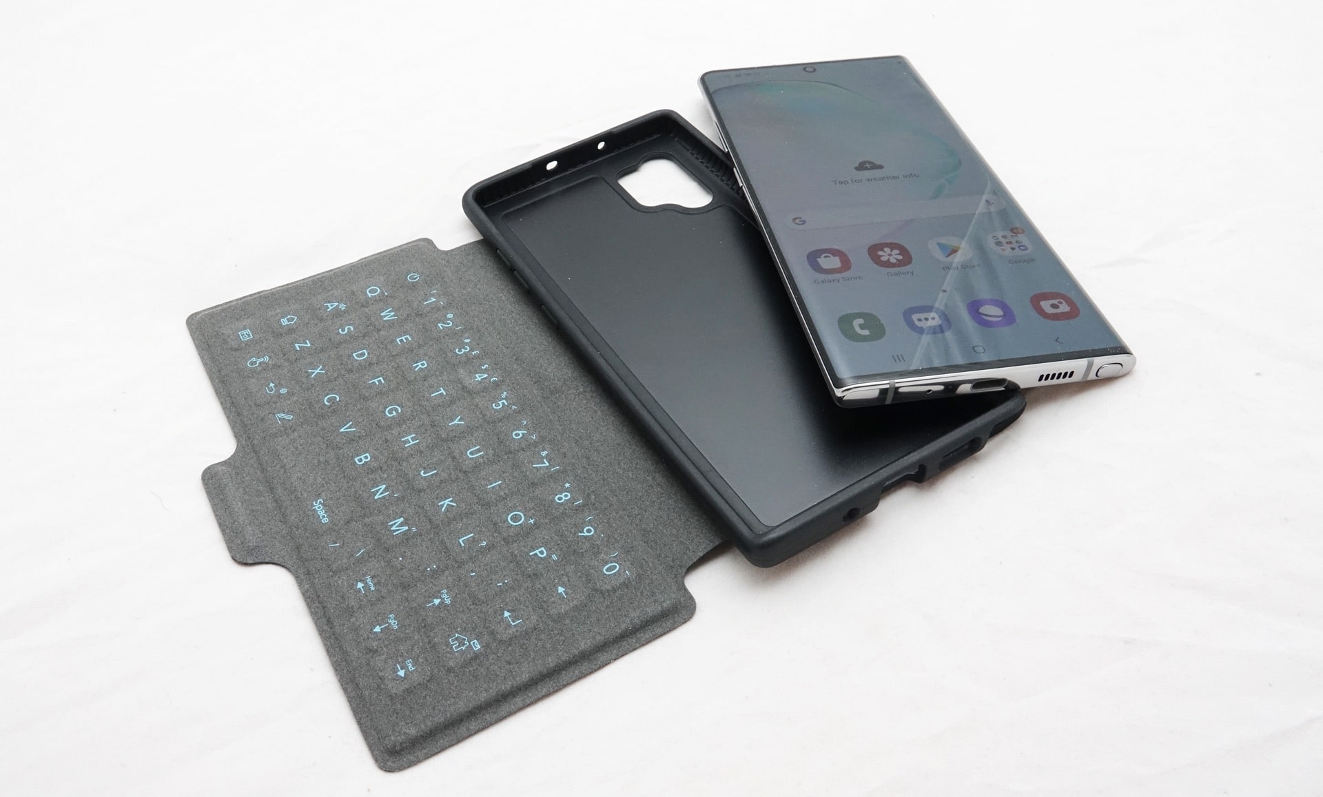 Tech21's keyboard phone case is out, we go hands-on – Pickr
