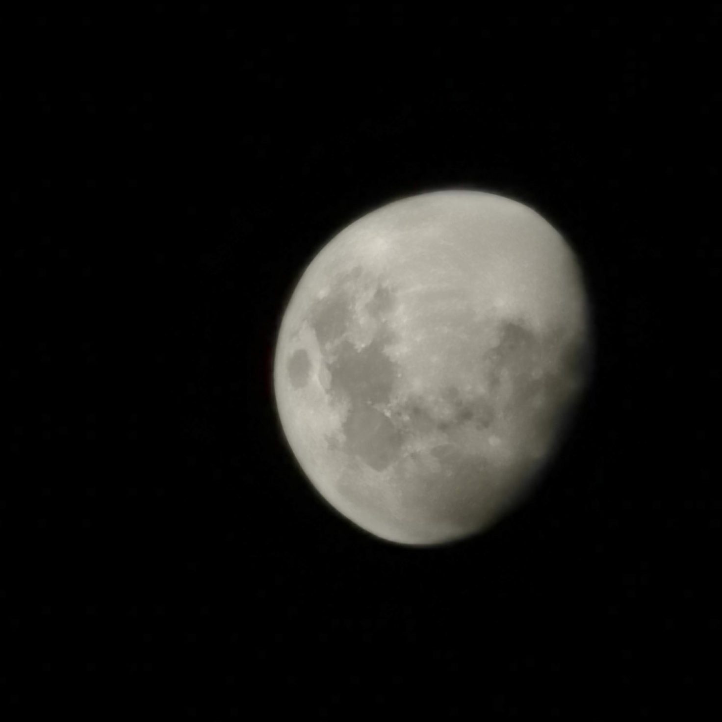 How to take great photos of the moon on your phone – Pickr
