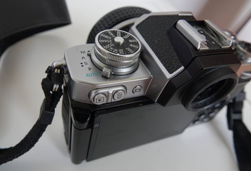 Nikon Z Fc review (Nikon Z Fc with 28mm F2.8) – Pickr