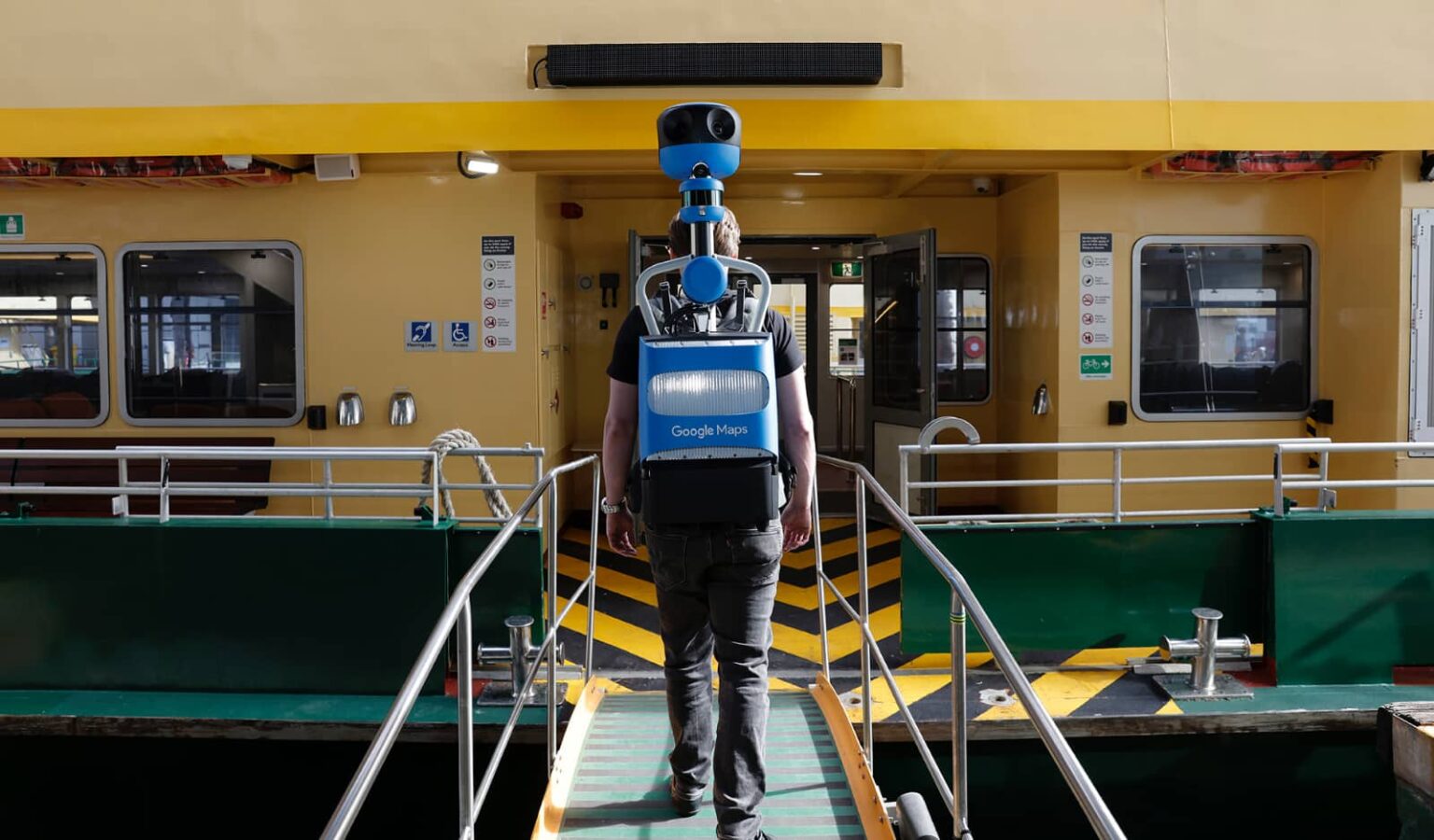 Google walks on water as Street View boards ferries – Pickr