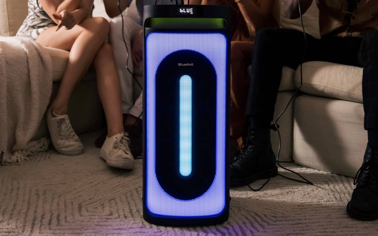 BlueAnt builds its X6 to be big for voice, guitars, bass – Pickr