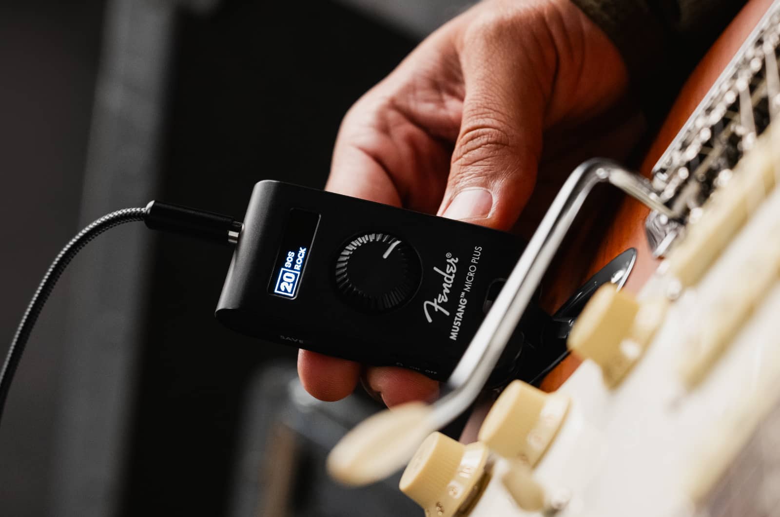 Fender shrinks an amp with the app-connected Mustang Micro Plus – Pickr