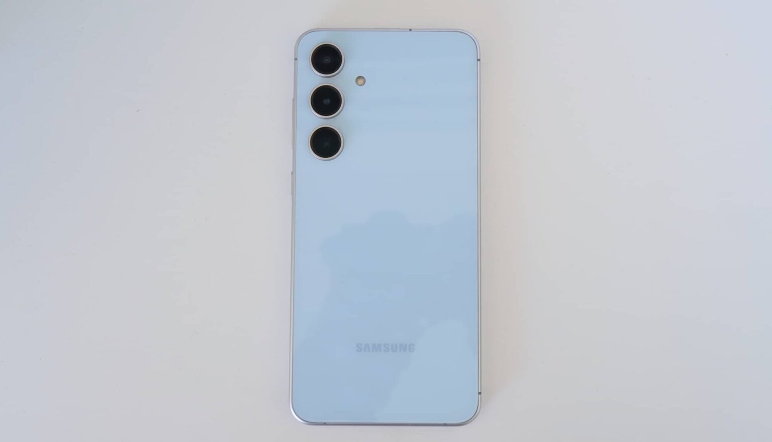 Samsung Galaxy S24 FE review (SM-S721B) – Pickr