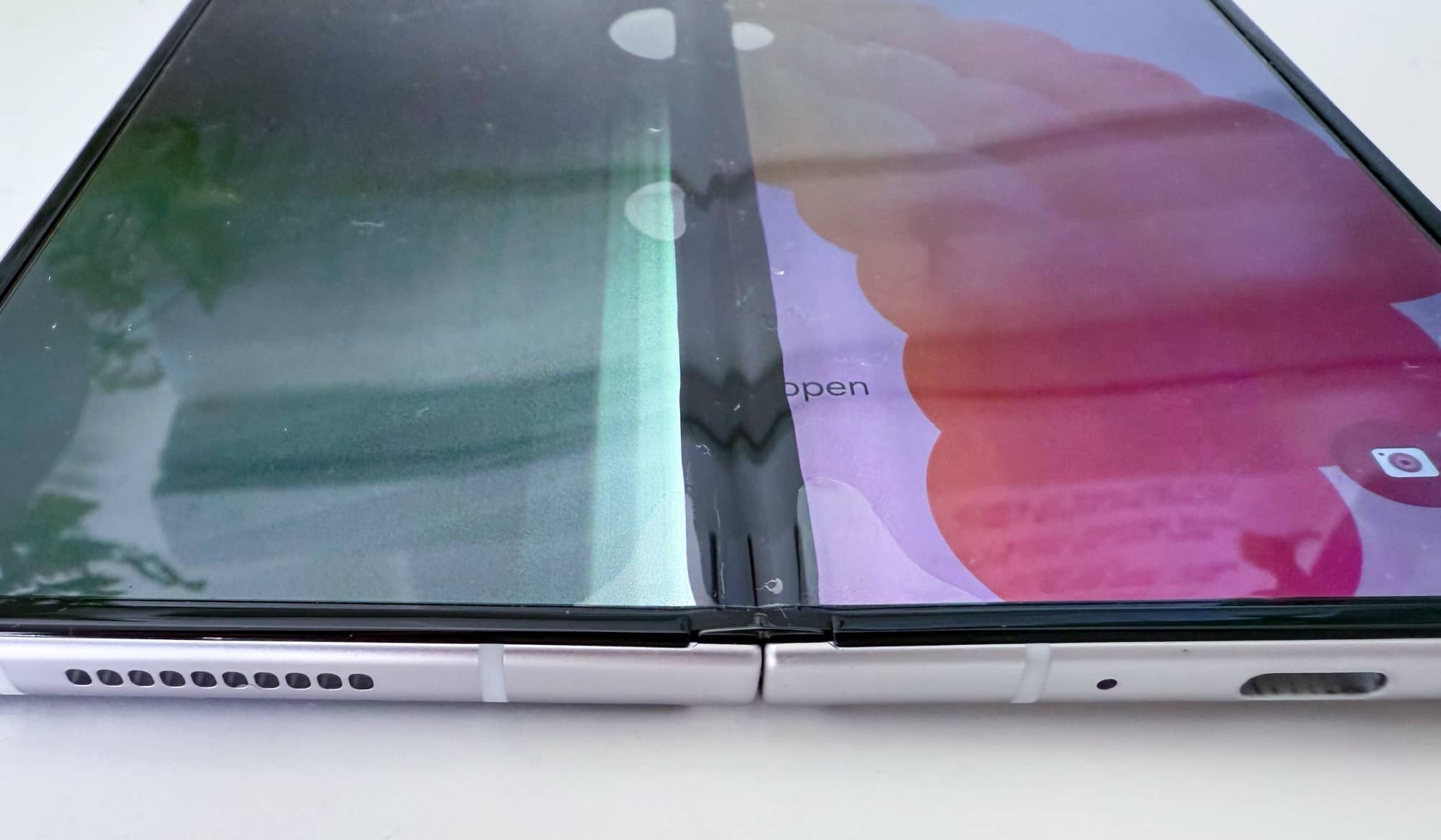 Faults, warranties, and how to deal with broken foldable displays – Pickr