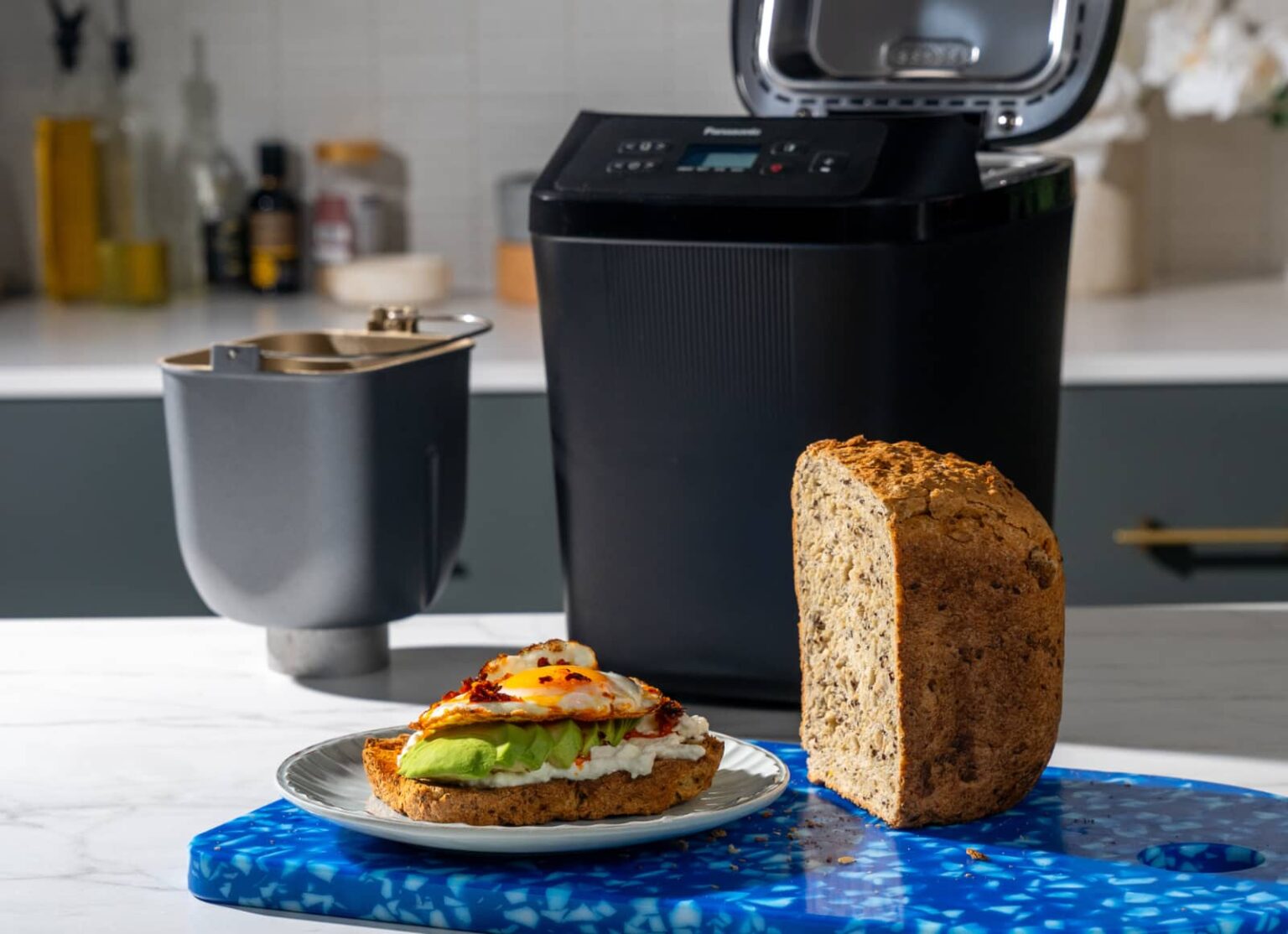 Panasonic resizes the bread-maker for smaller spaces – Pickr